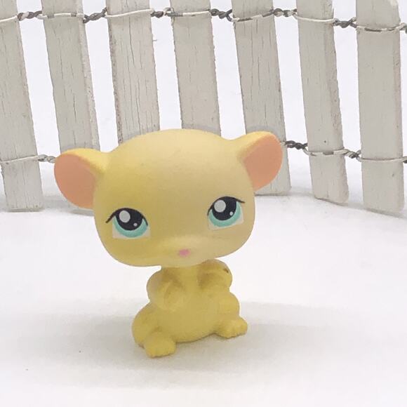 Hasbro | Toys | Mouse 448 Authentic Littlest Pet Shop Hasbro Lps Yellow ...